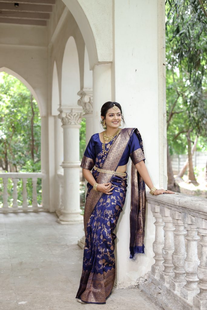 Buy Sarees Online| Designer Sarees for sale in Canada - RSM Silks
